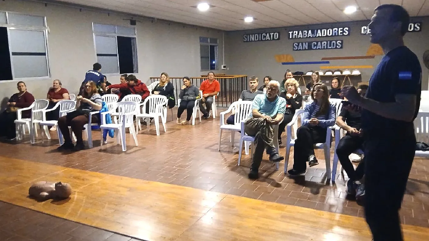 Se llevó a cabo el curso de RCP en San Carlos Sud